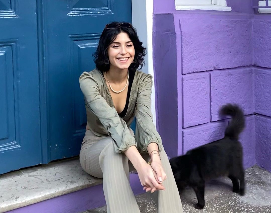 Rojbin Erden Kimdir? Yabani Dizisi Asi’yi Kim Oynuyor?