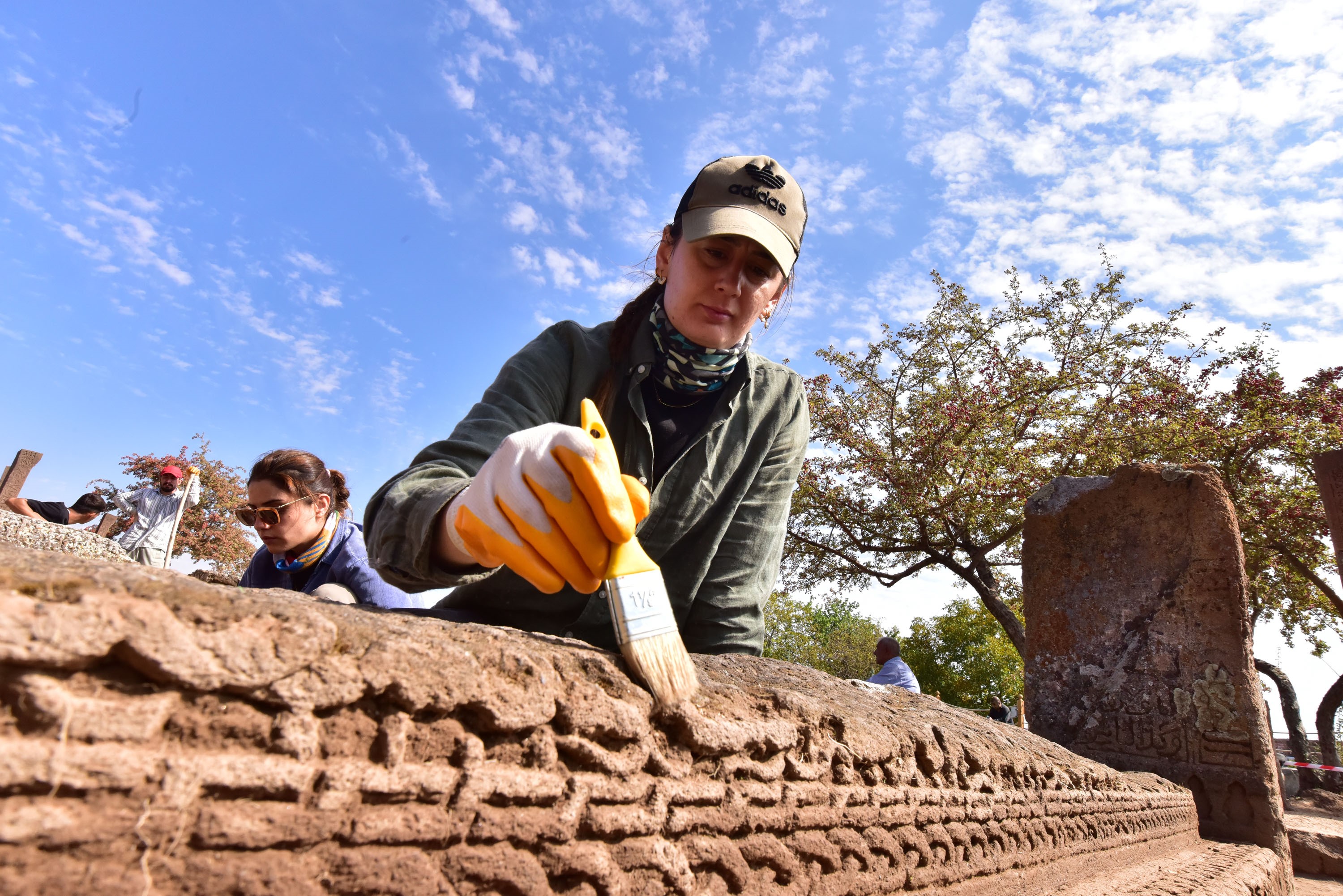 Bitlis'te Selçuklu dönemine ait 6 yeni sanduka ortaya çıkarıldı